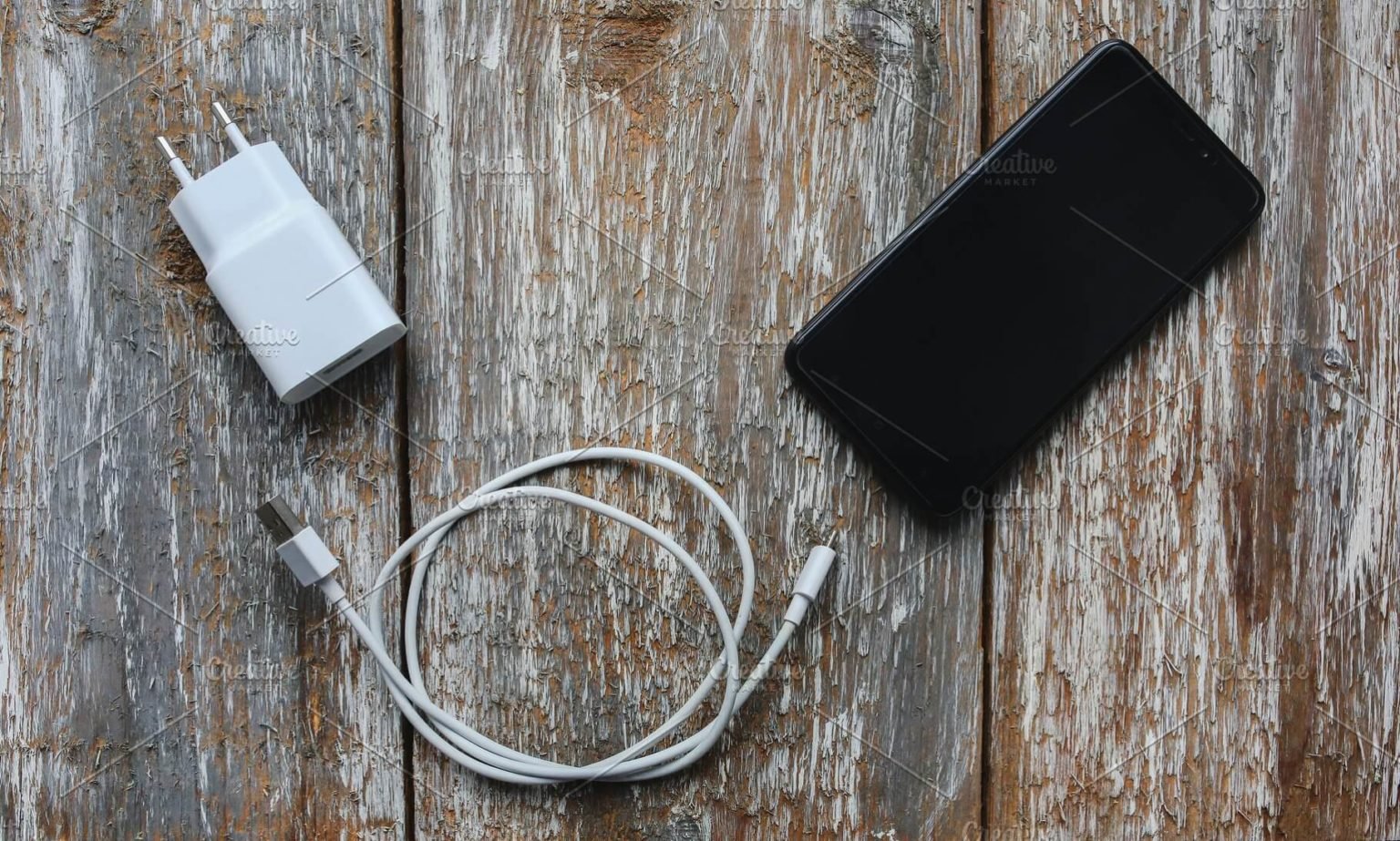 20+ Excellent Free Mobile Charger Mockup PSD Templates