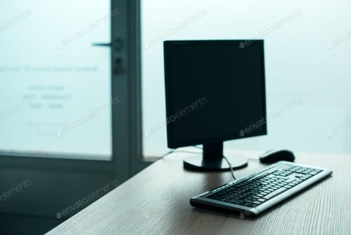 45+ Free PC Monitor Mockup PSD Templates
