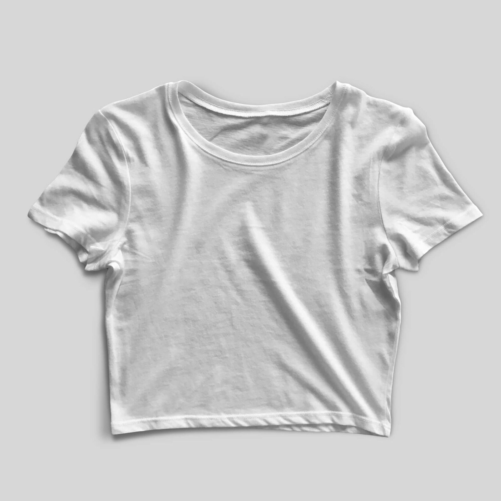 Free Woman Crop Top Mockup PSD Template - Mockup Den