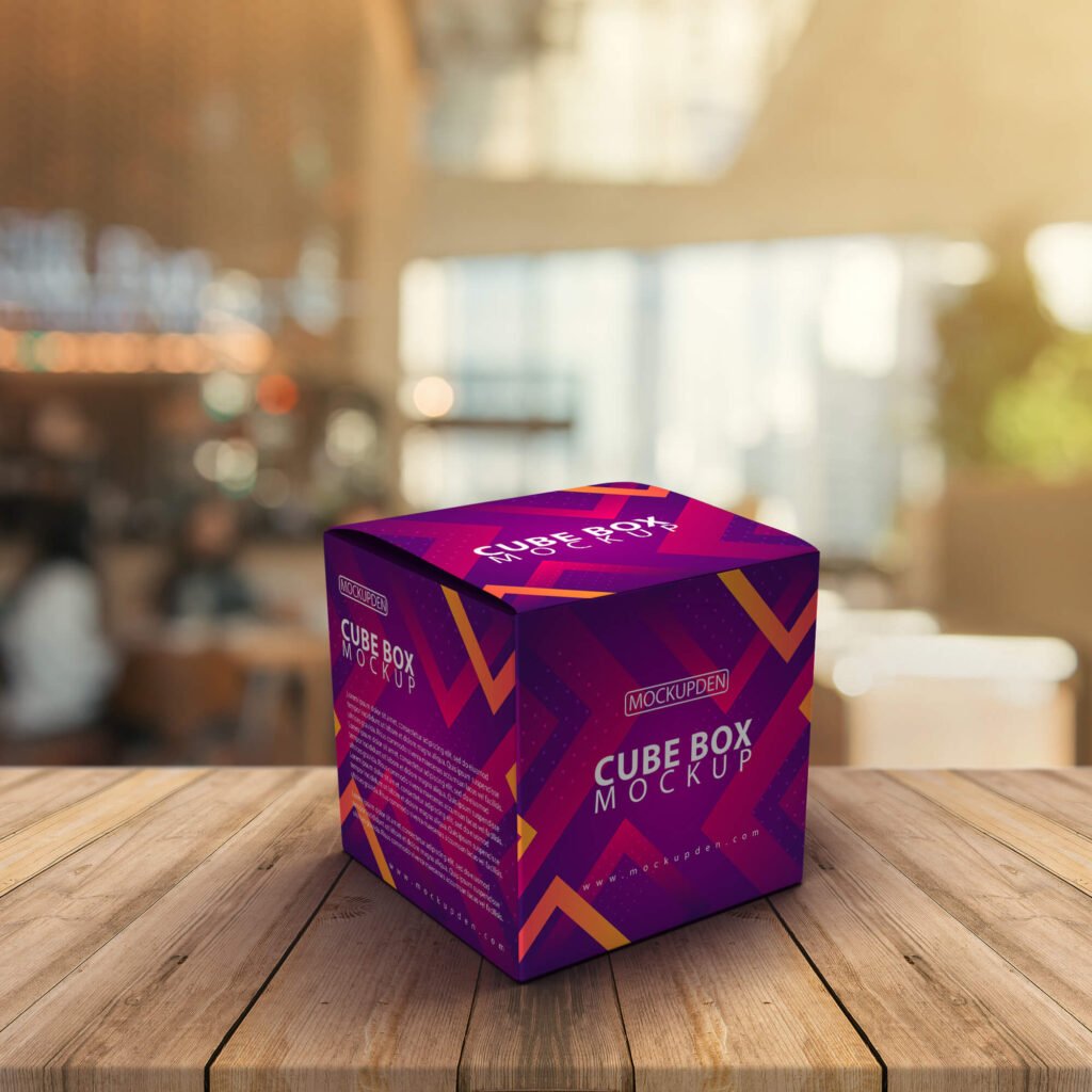 Free Cube Box Mockup PSD Templ
