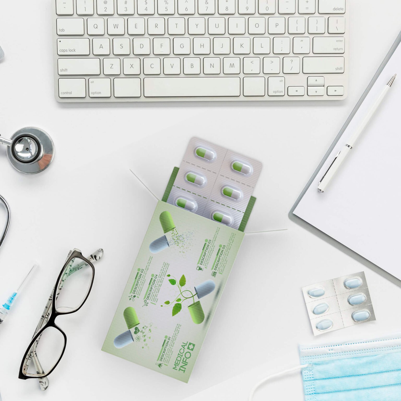 Free Medical Packaging Mockup PSD Template - Mockup Den
