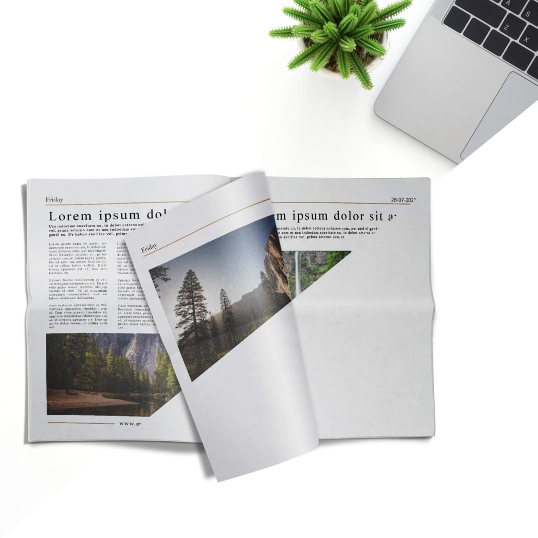 Free Open Newspaper Mockup PSD...